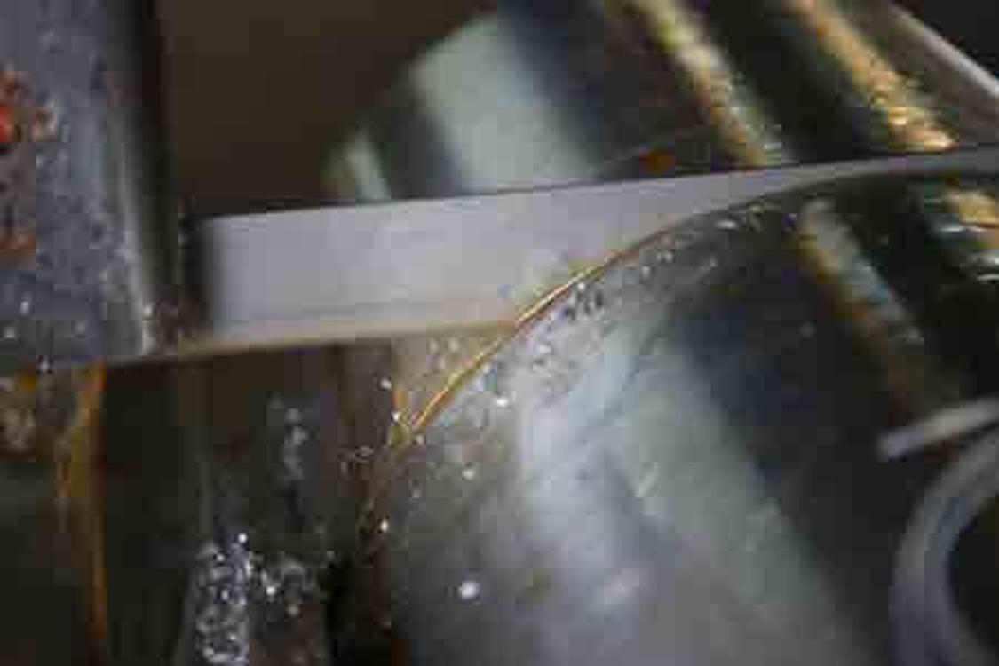 Common Causes of Weld Breakage in Band Saw Blades Common Causes of Weld Breakage in Band Saw Blades